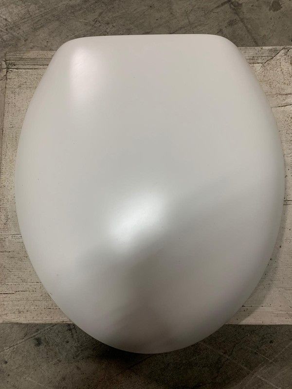 Abattant WC Pure Stone, par Villeroy & Boch — BRECOR